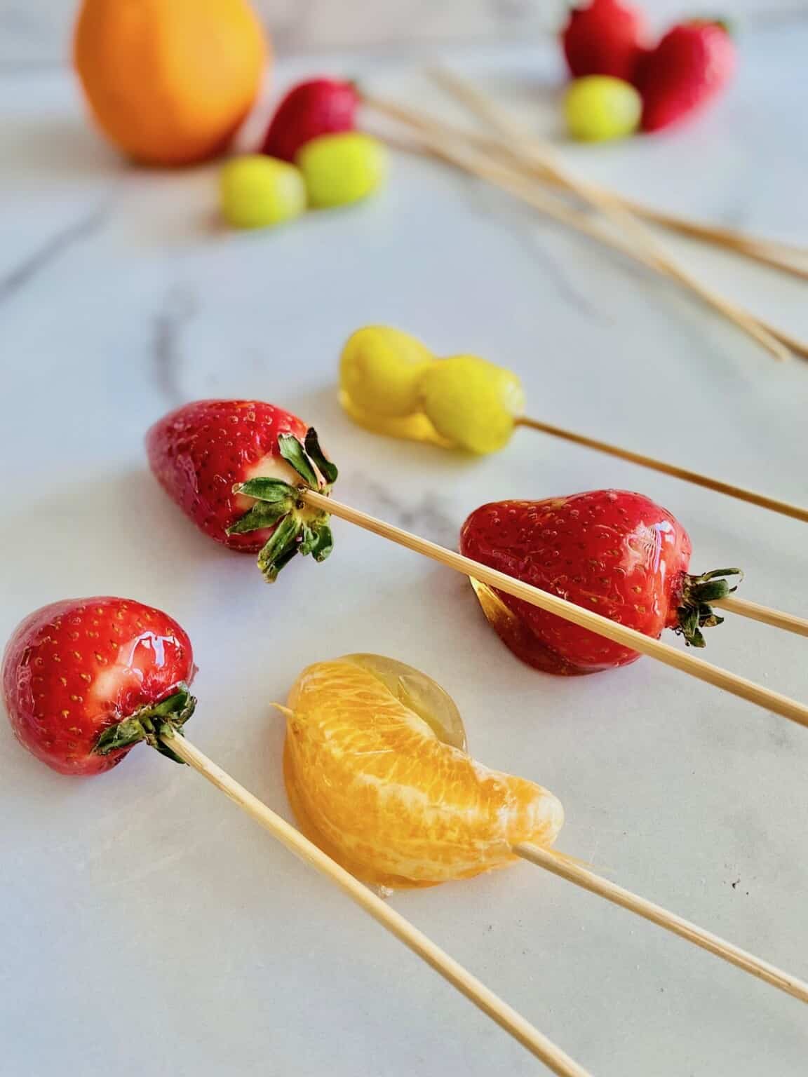 How to Make Tanghulu (Chinese Candied Fruit) - The Short Order Cook