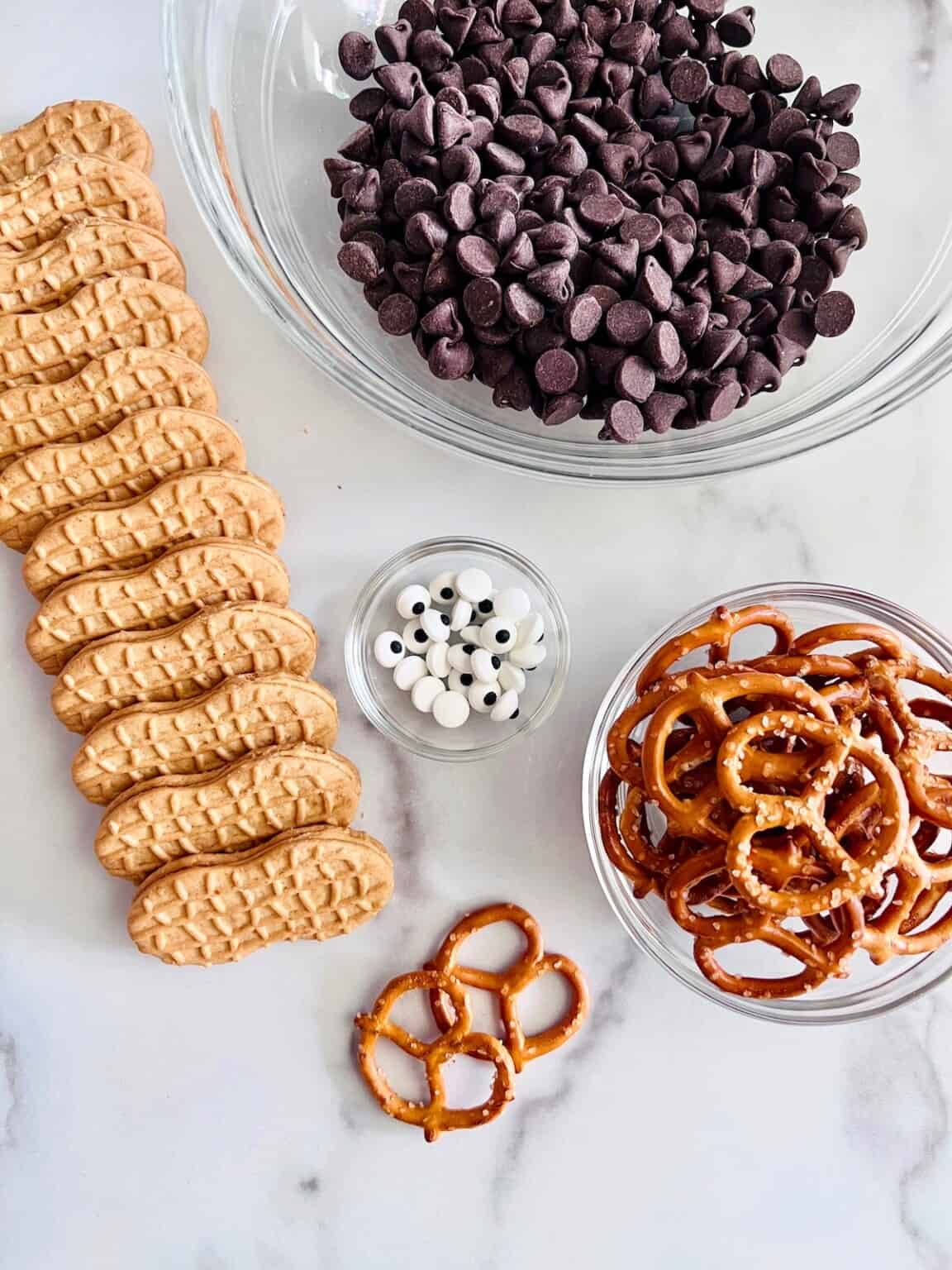 No Bake Halloween Spider Cookies - The Short Order Cook