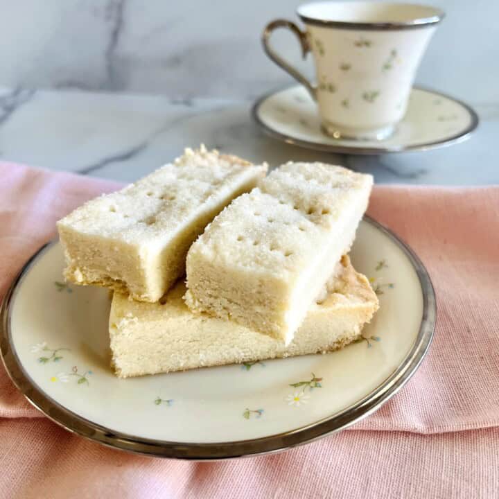Traditional Scottish Shortbread (Walker's copycat) - The Short Order Cook