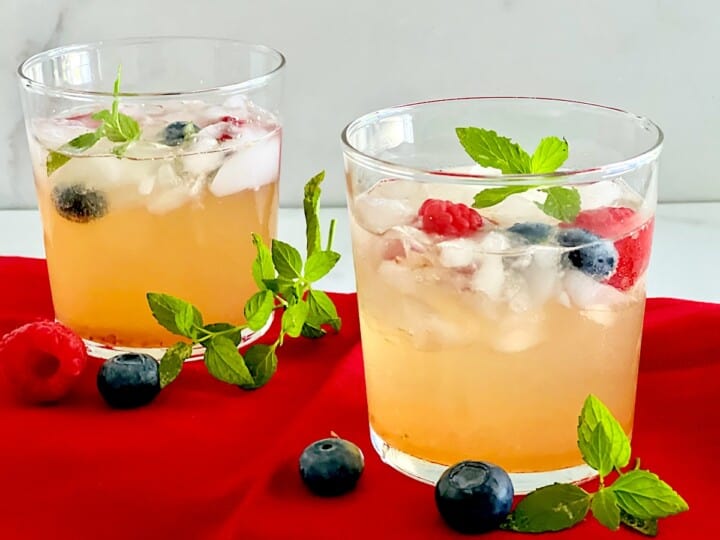 Berry Ginger Beer Mocktail - The Short Order Cook