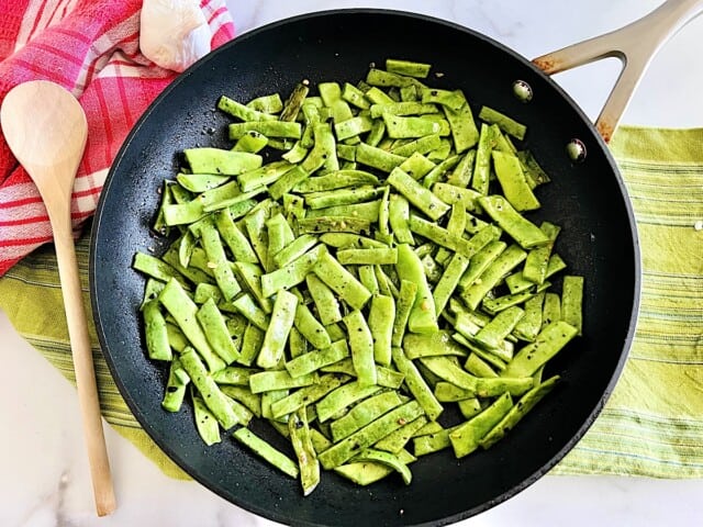 Garlic Sautéed Romano Beans - The Short Order Cook